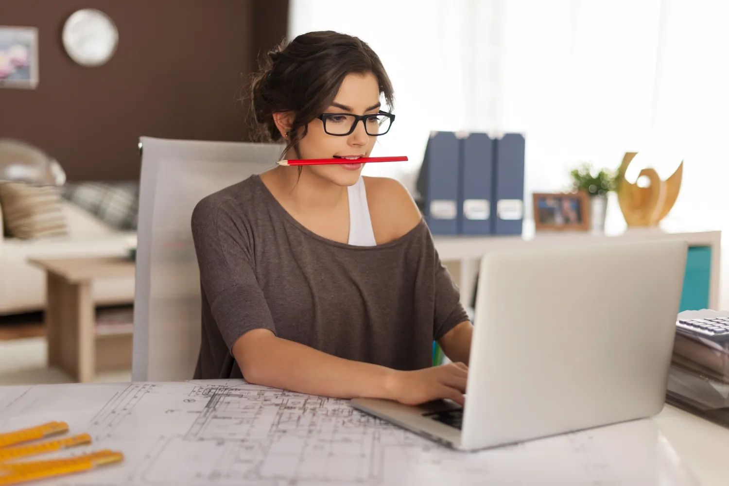 Why Working with an Interior Designer Saves Time and Cost | DE Lab